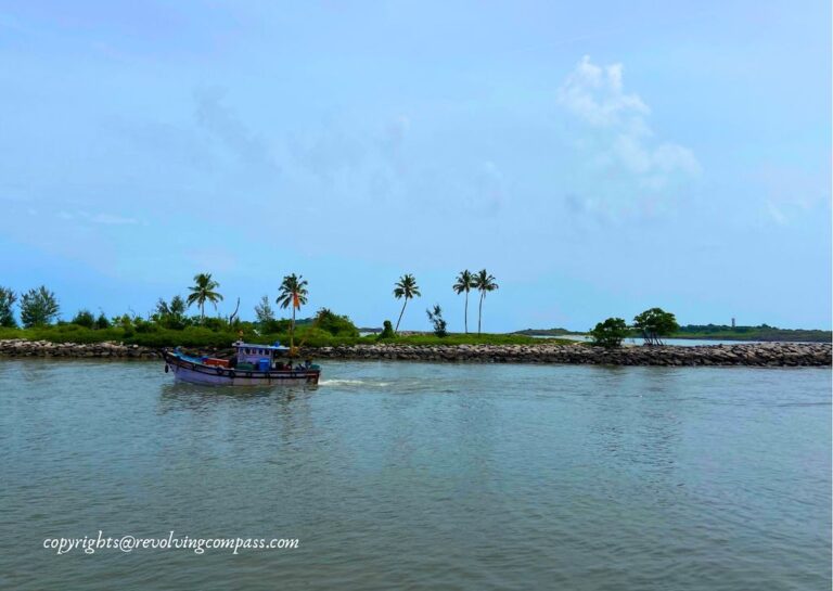 Things to do in Malpe Beach Udupi - The Revolving Compass